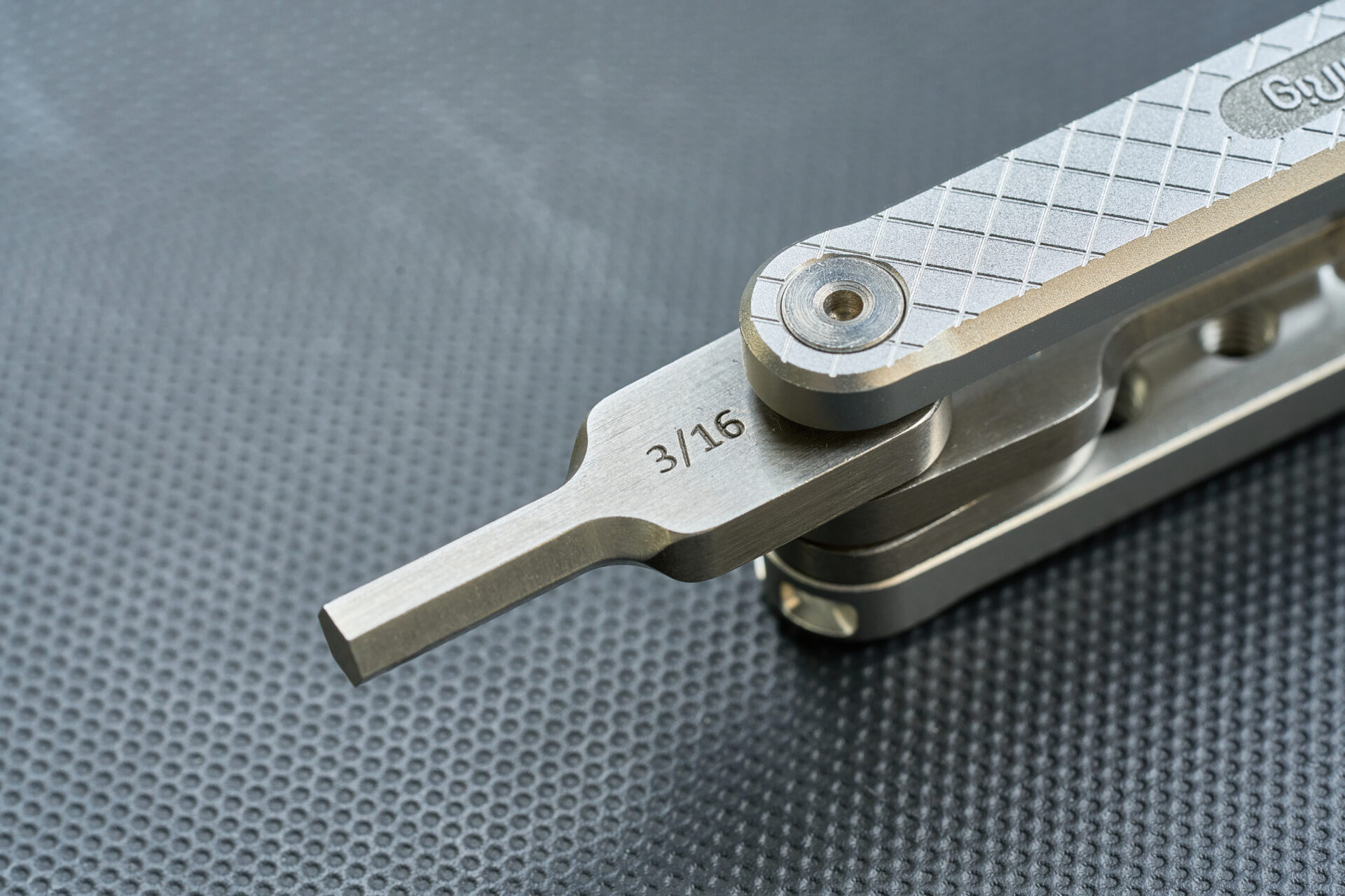 SmallRig-multi-tool-allen-wrenches-3-16 – しんぴのモノローグ