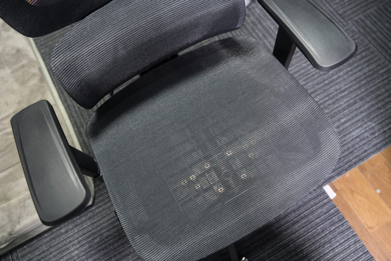 FlexiSpot C7 Proをレビュー│機能てんこ盛りのコスパ最強オフィスチェア – しんぴのモノローグ