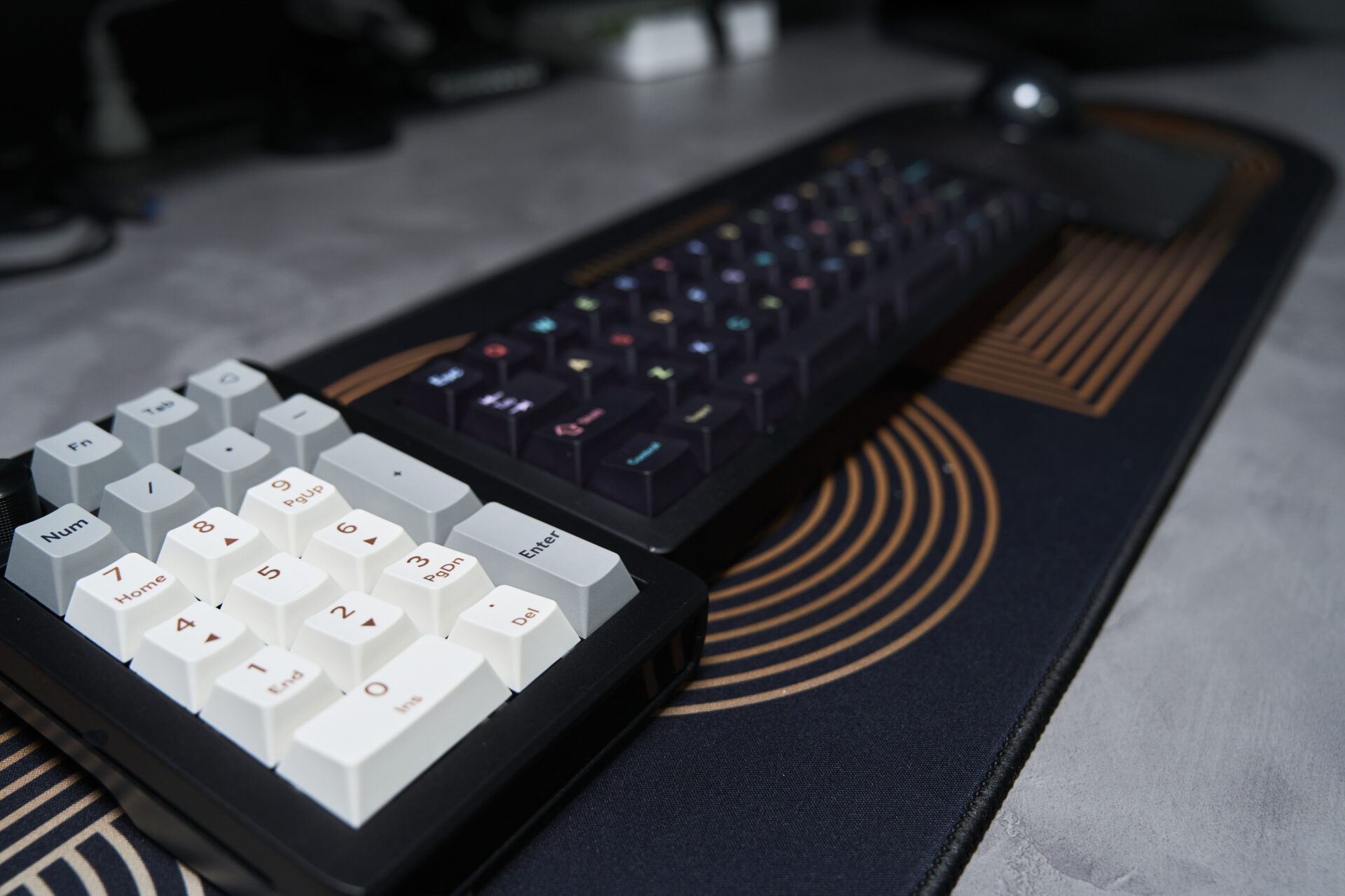 EPOMAKER EK21をレビュー│普通のテンキーにはサヨナラ – しんぴのモノローグ