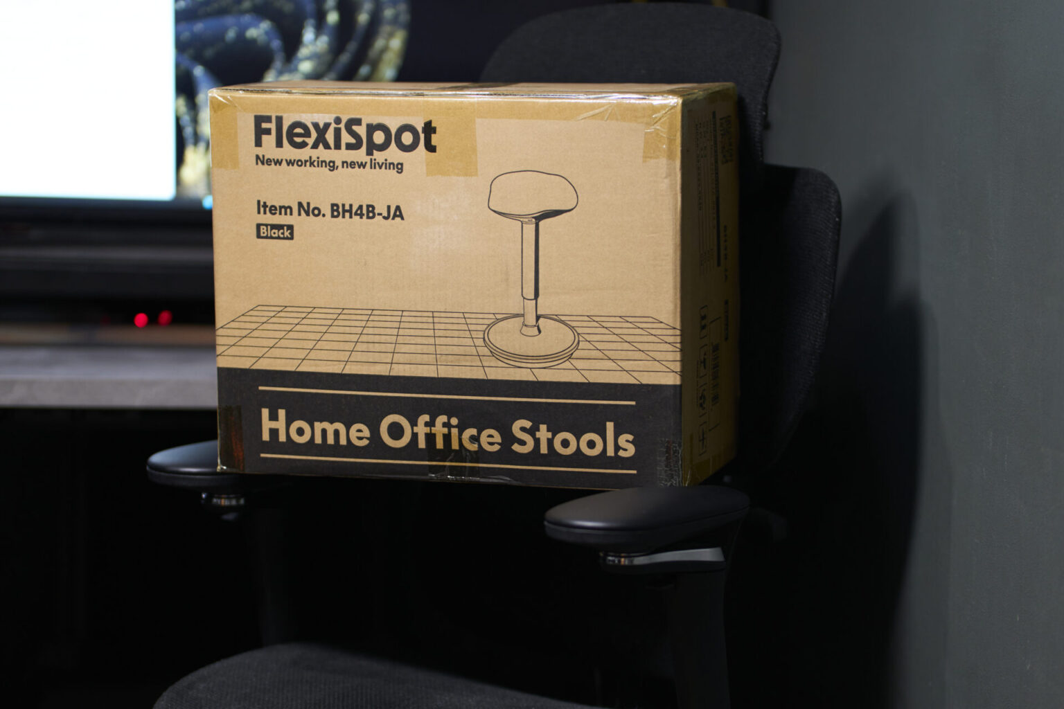 FlexiSpot バランスチェア BH4をレビュー│ダラけさせないオフィスチェア？ – しんぴのモノローグ