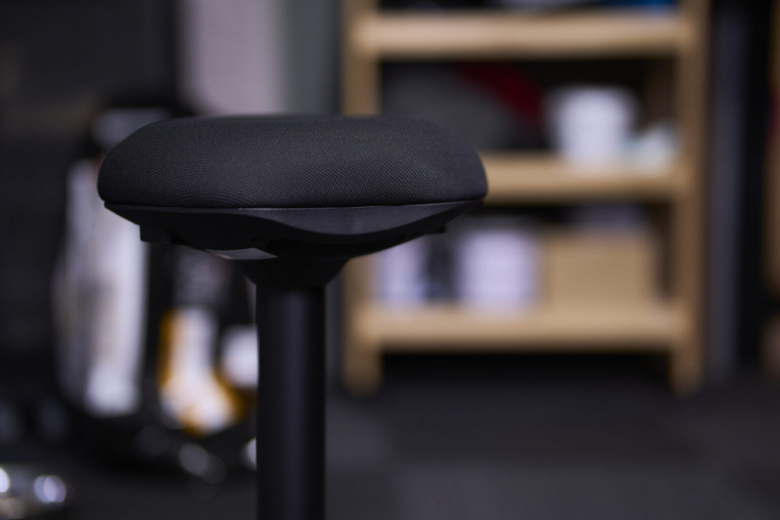 FlexiSpot バランスチェア BH4をレビュー│ダラけさせないオフィスチェア？ – しんぴのモノローグ