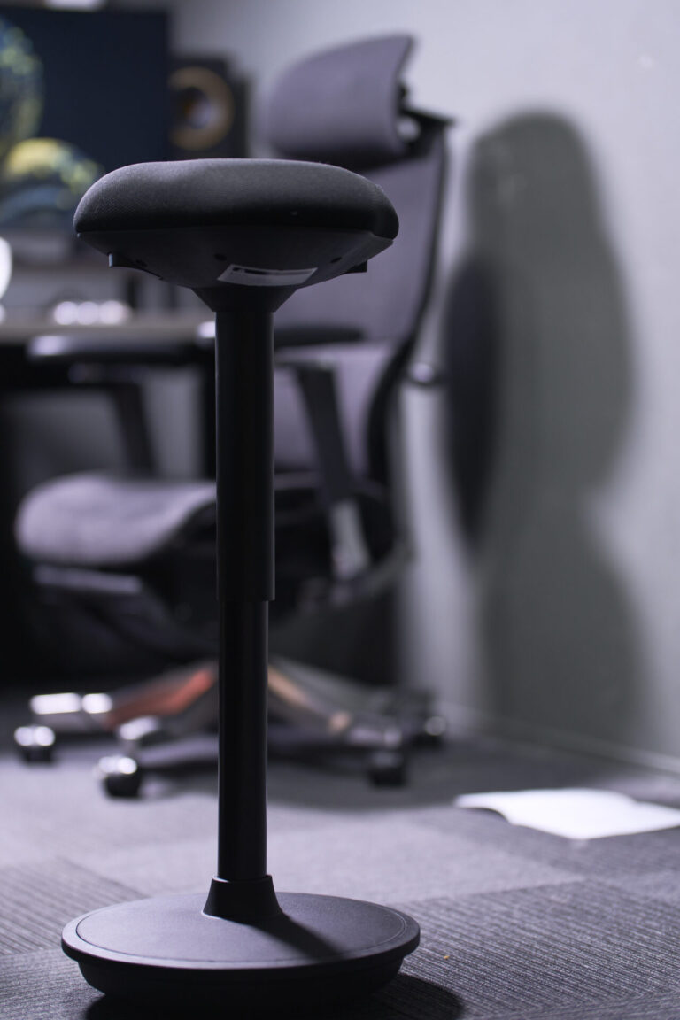 FlexiSpot バランスチェア BH4をレビュー│ダラけさせないオフィスチェア？ – しんぴのモノローグ